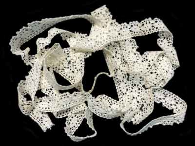Vintage Lace Trim – eye-shaped pattern, cream, 1 1/4" wide – Priced per ...